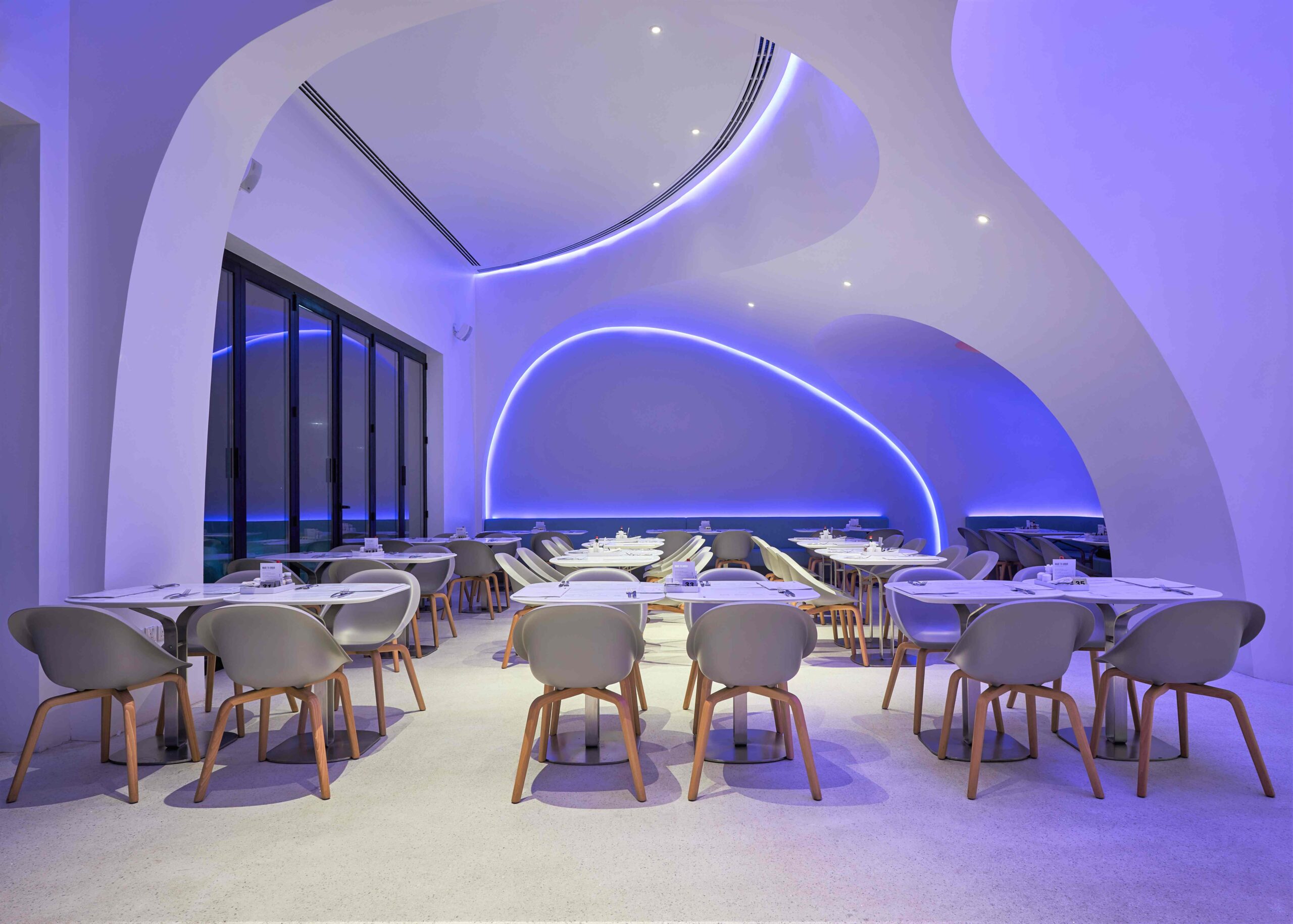 Switch Restaurant & Lounge - BW Interiors